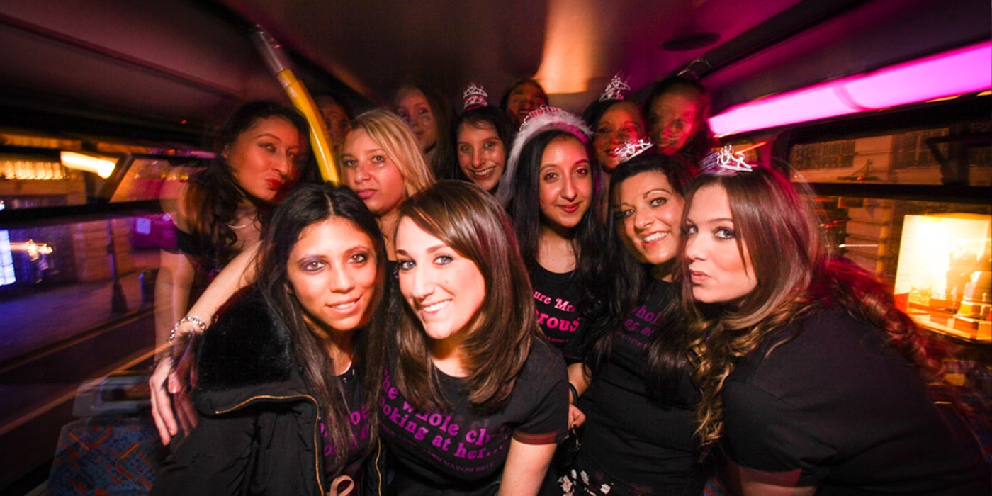 Party Bus Night Tour - DR Travel DMC